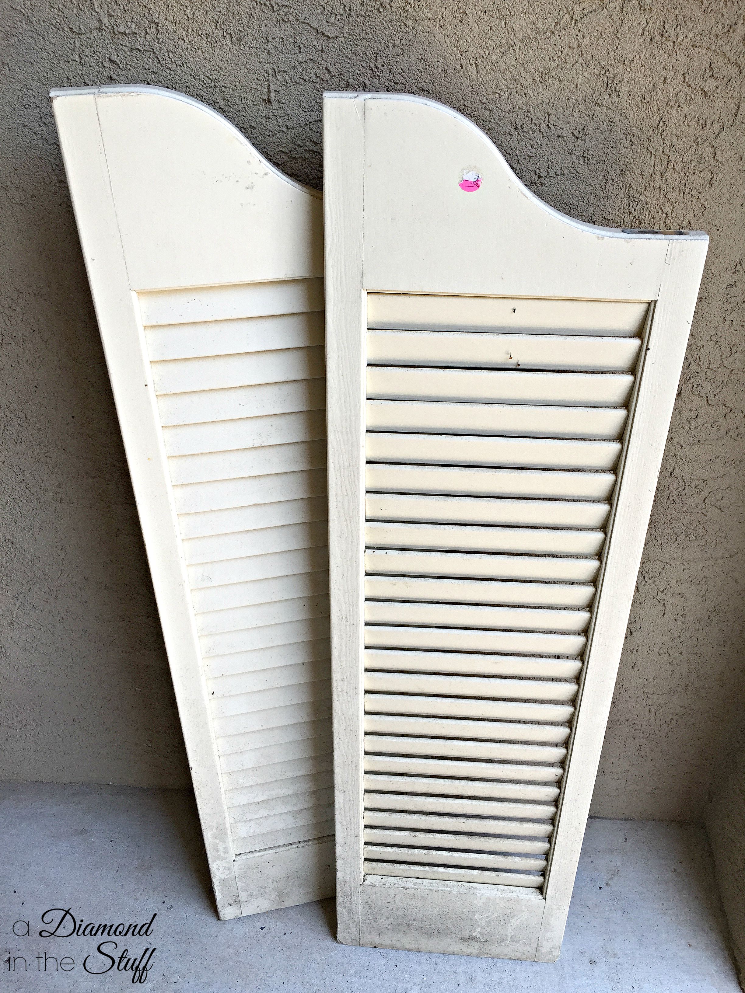 DIY Shutter Rolling Cart | A Diamond in the Stuff | Bloglovin’